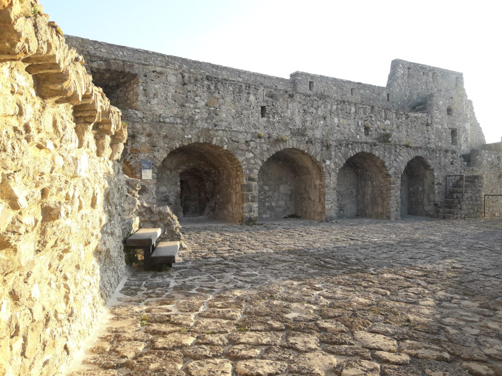 LUCI D’ARTISTA SALERNO E CASTELLO DI ARECHI | Salerno, Campania | DLT ...
